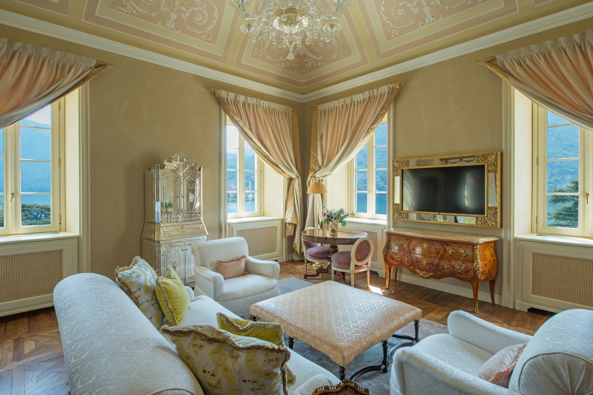 Villa Suite Norma with Lake View | Passalacqua Hotel