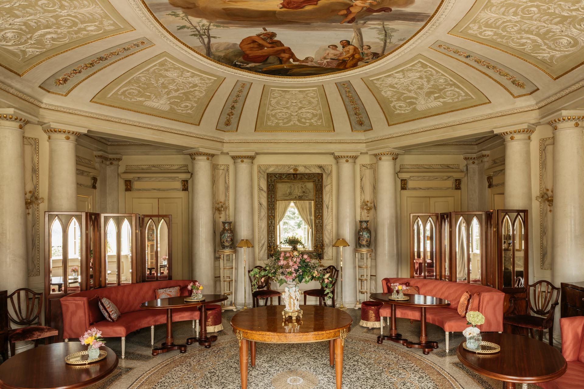 Luxurious Italian Villa Interiors | Passalacqua Hotel